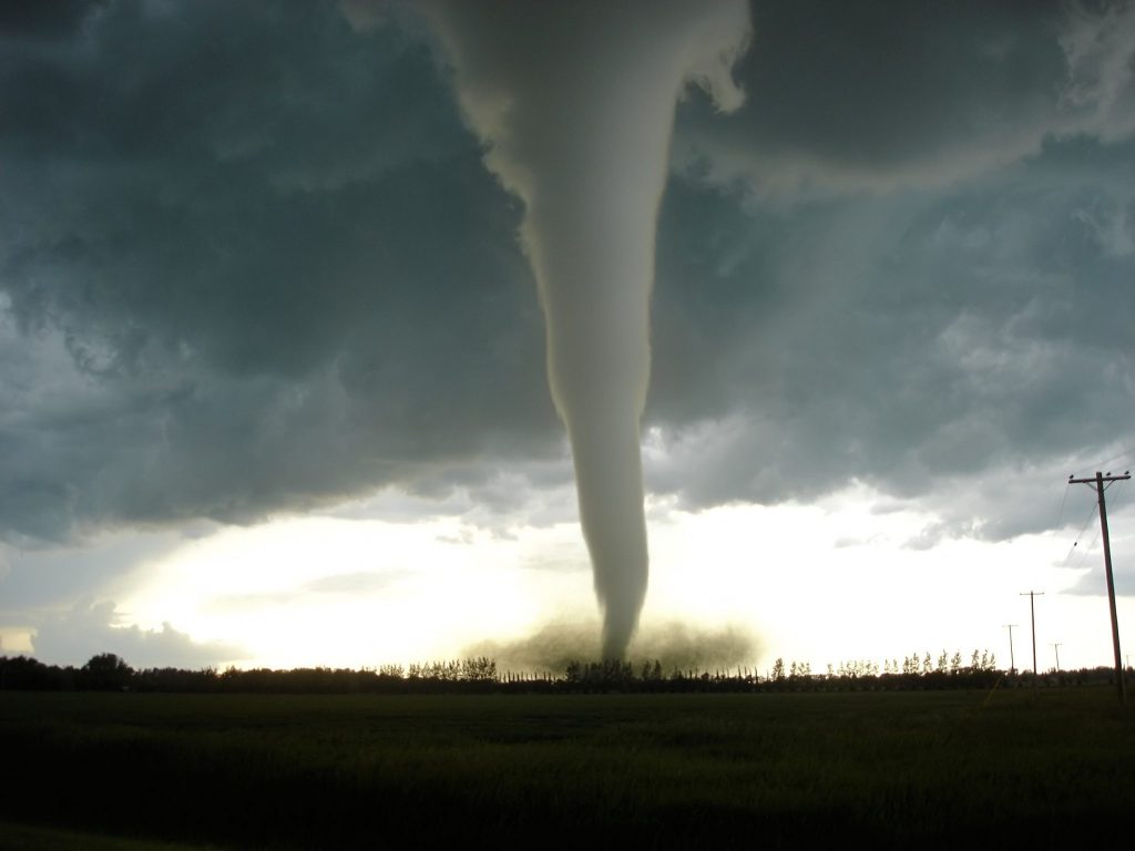 6 Incredible Canadian Tornadoes